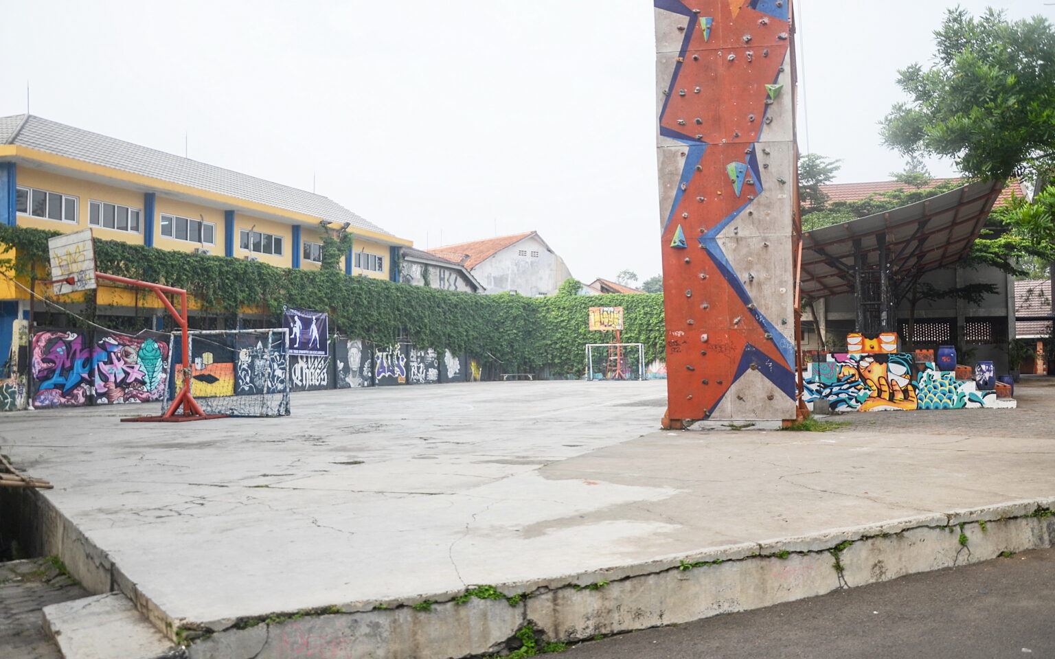 Fasilitas dan Gedung Itenas Bandung – ARSIP FOTO KEGIATAN