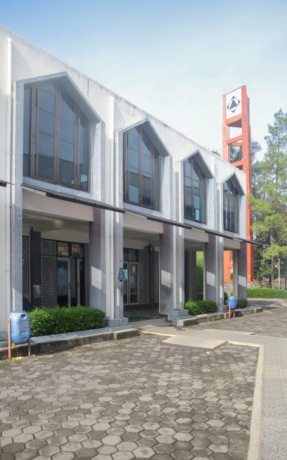 Fasilitas dan Gedung Itenas Bandung – ARSIP FOTO KEGIATAN
